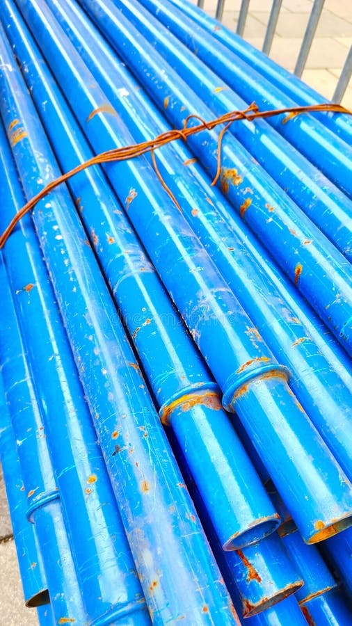 Bundle Blue Pipes Scaffolding Formwork Stock Photos - Free & Royalty ...