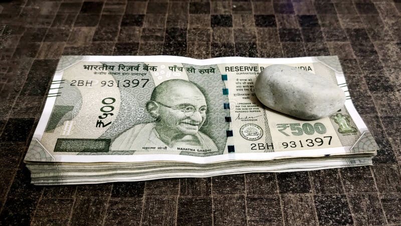 Bundle of Rs 500 Indian Currency Kept on a Wooden Table Stock Photo ...