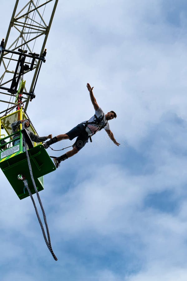Bungee jumping in the sky editorial photography. Image of outline ...