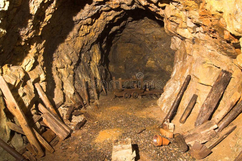 Stary bunkier zdjęcie stock. Obraz złożonej z holandia - 53343032