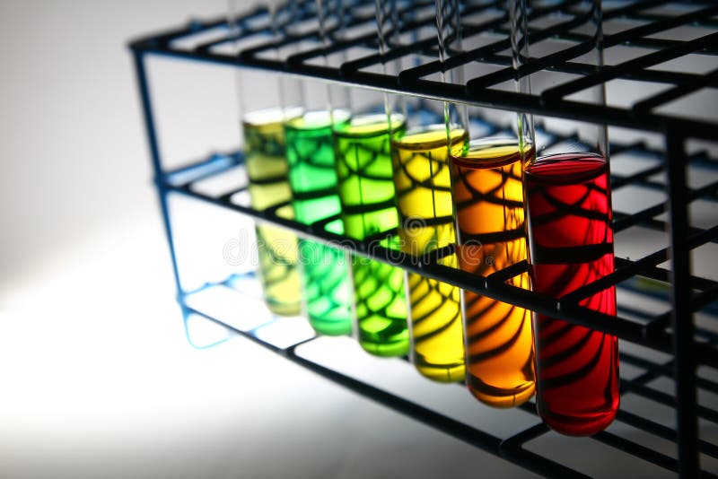 Chemiereagenzien stockfoto. Bild von labor, prüfung, farben - 36068720