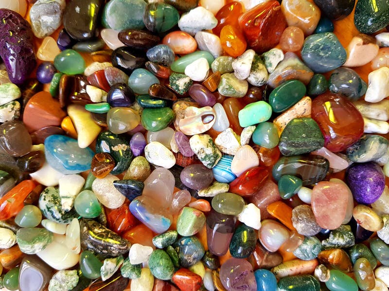 Bunte Edelsteine stockfoto. Bild von verschieden, amethyst - 140293652