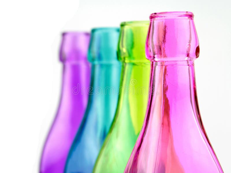 Farbige Flaschen stockfoto. Bild von flasche, bunt, hintergrund - 1281588