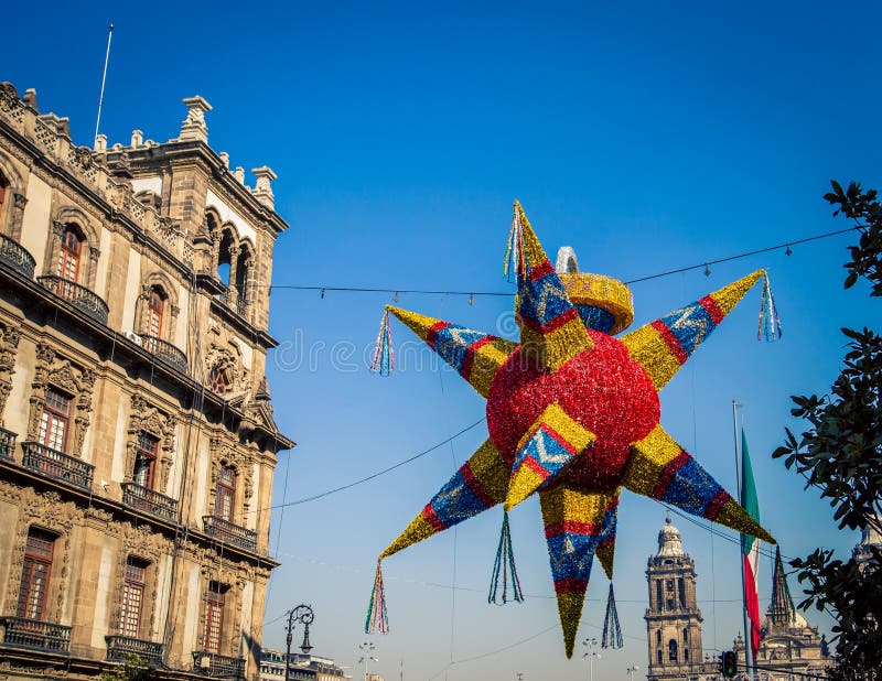 Bunter Pinata in Mexiko City Stockbild - Bild von tradition ...