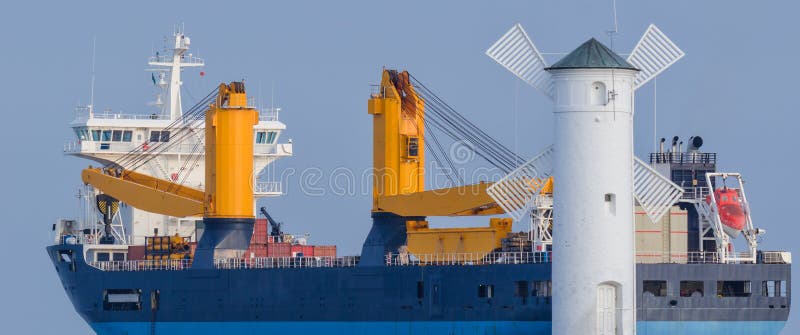Buques de carga general foto de archivo. Imagen de potencia - 194068494