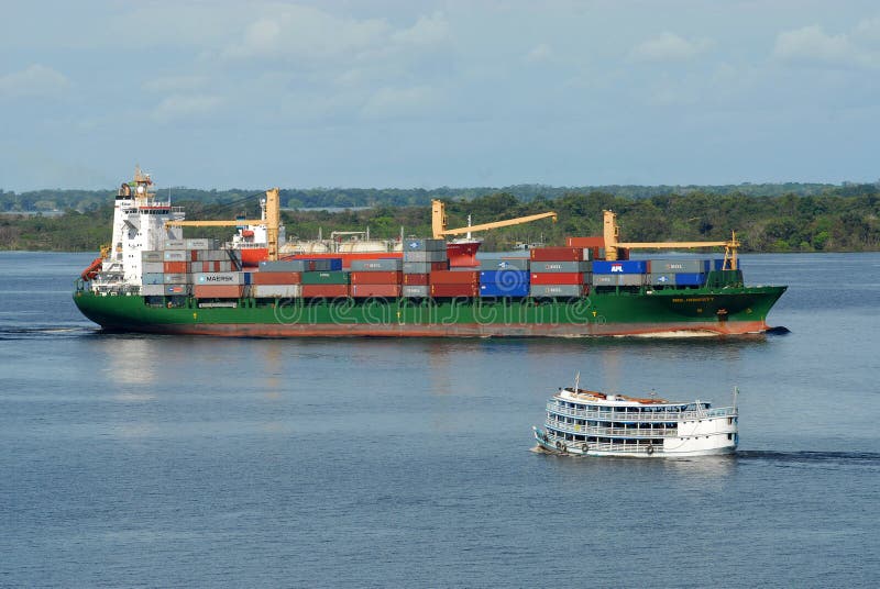 Buque mercantil imagen de archivo editorial. Imagen de moderno - 38014129