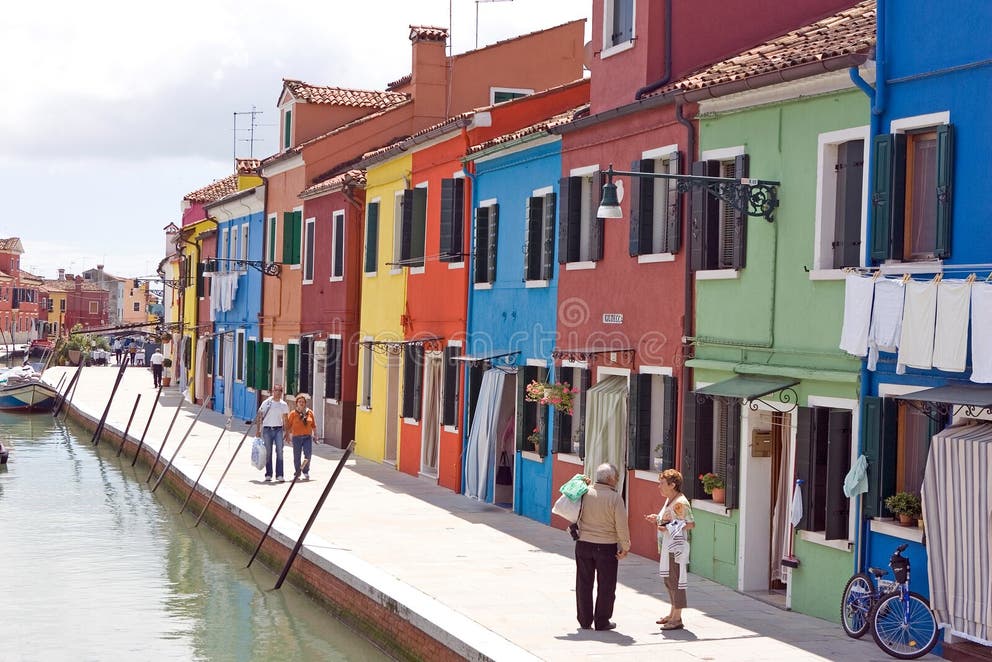 Burano houses editorial photography. Image of details - 19206742