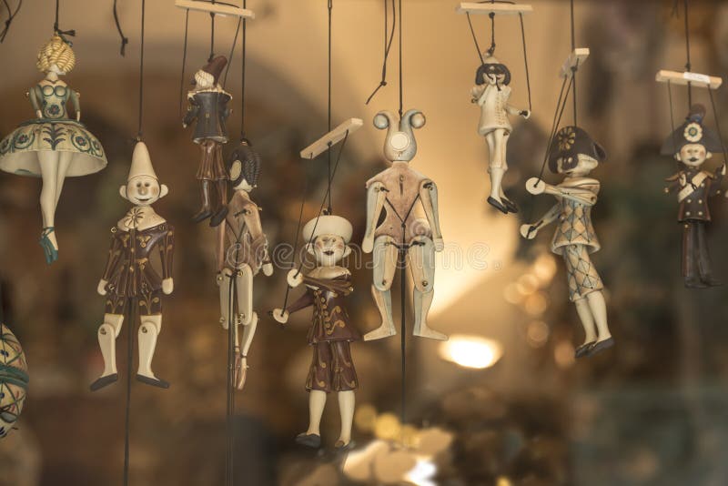 Burattini di Pinocchio fotografia editoriale. Immagine di vecchio ...