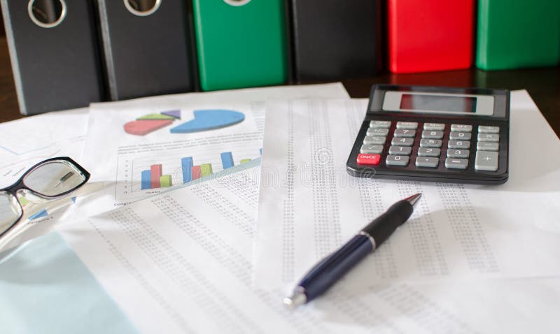 Bureau de comptabilité photo stock. Image du impôts, compte - 47732278