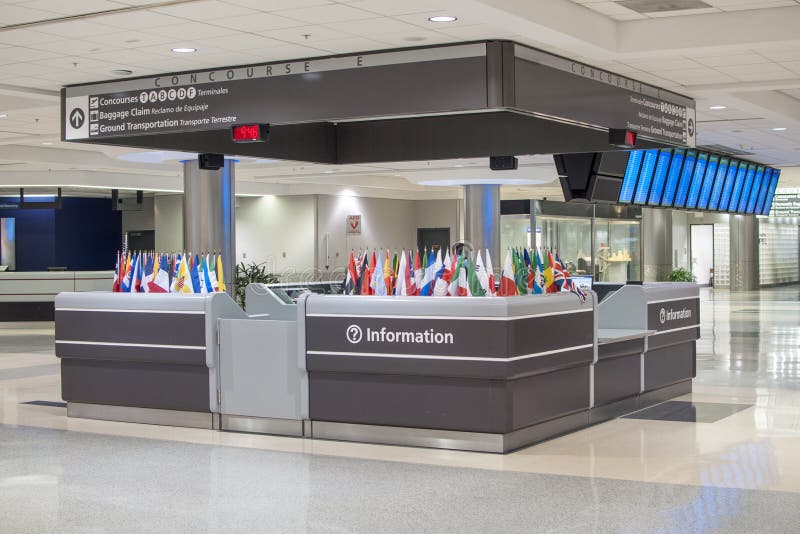 Bureau de renseignements image stock éditorial. Image du aéroport ...