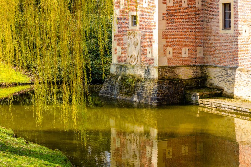 Burg Hulshoff, Munster, Castle and Park Stock Image - Image of north ...