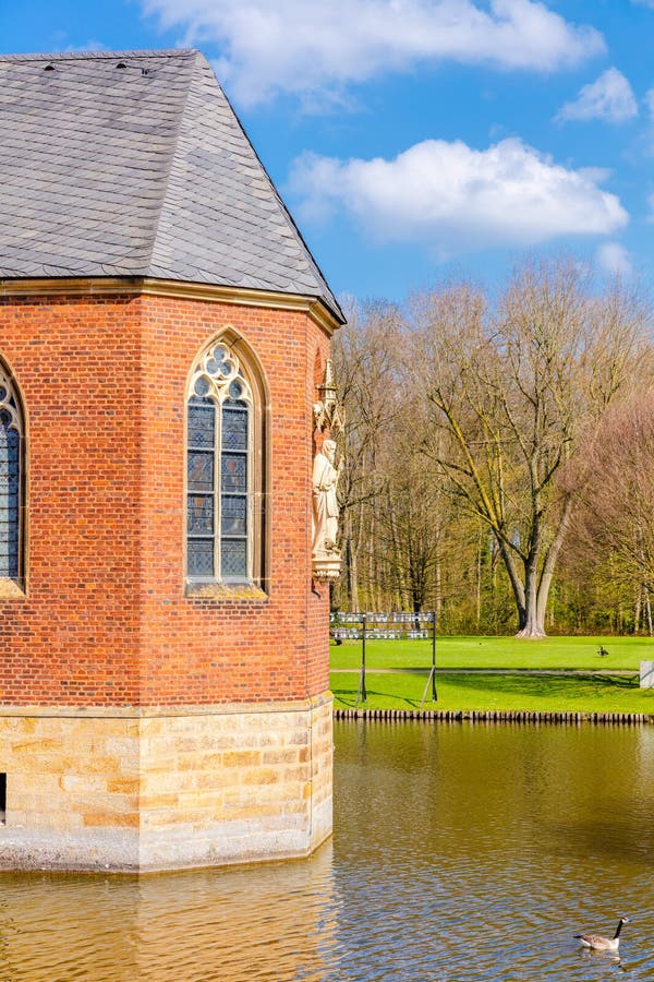 Burg Hulshoff, Munster, Castle and Park Stock Photo - Image of bridge ...