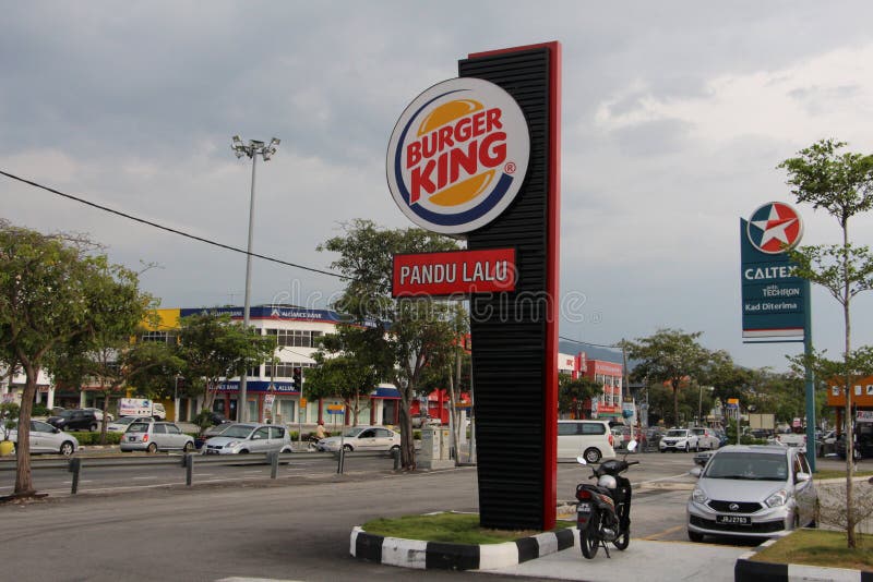 Burger King. editorial photography. Image of canon, city - 87243387