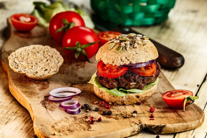 Burger and Whole Wheat Bread Stock Image - Image of fiber, grain: 85851533