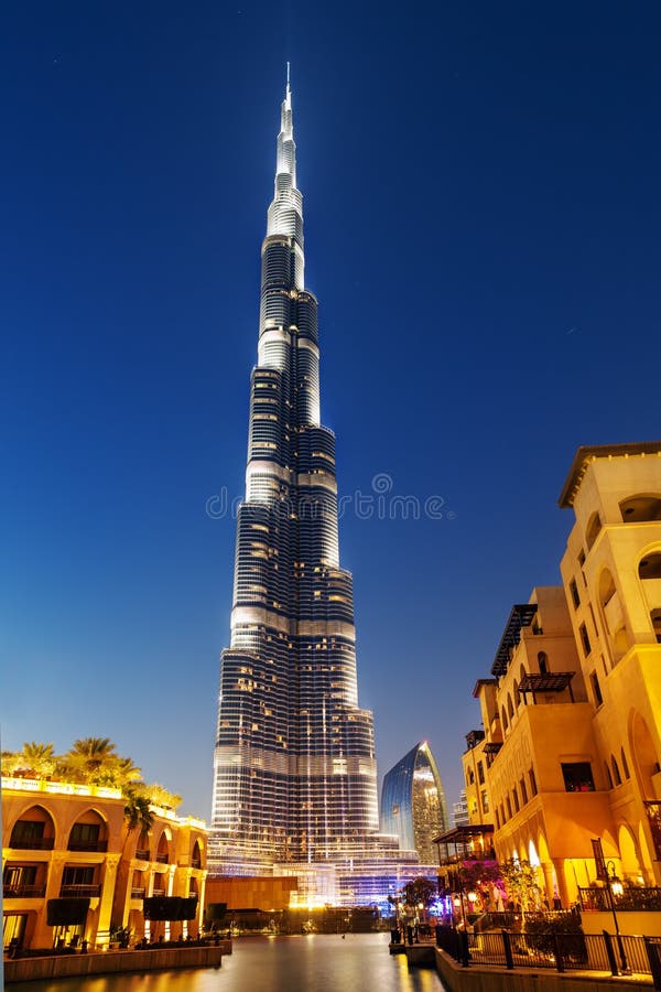 Burj Al Khalifa editorial image. Image of skyline, twilight - 35907440