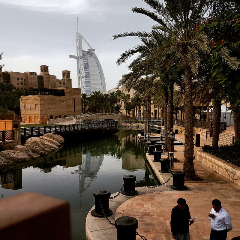 Burj alarab Dubai editorial photography. Image of tree - 93530552