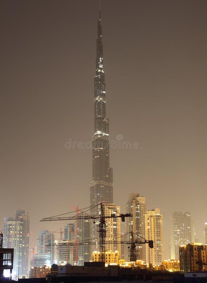 Burj Khalifa at Night. Dubai Editorial Stock Photo - Image of middle ...