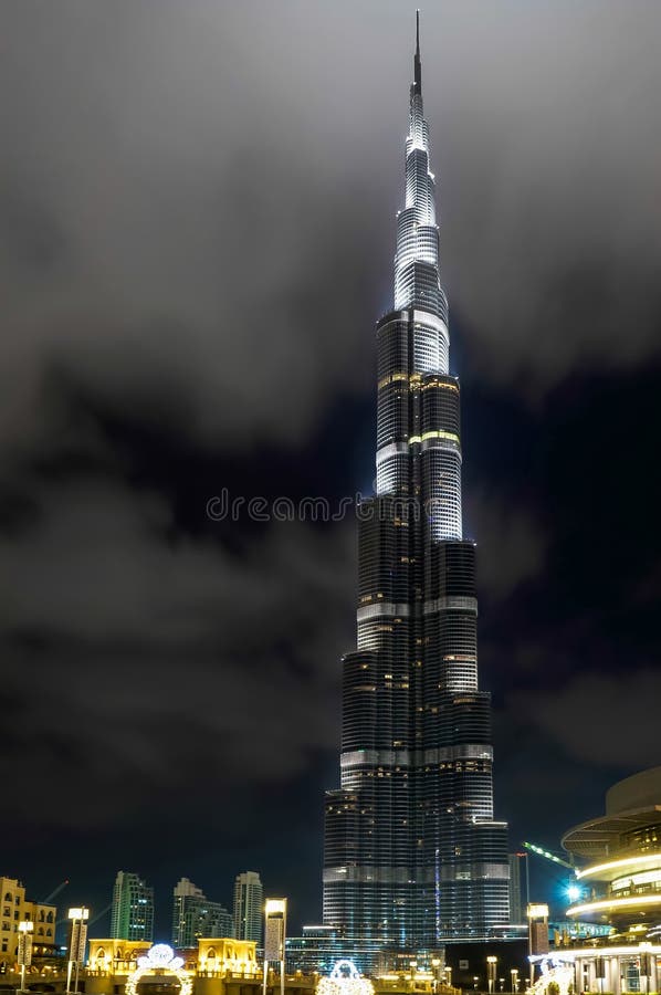 Burj khalifa by night editorial stock image. Image of modern - 51397534