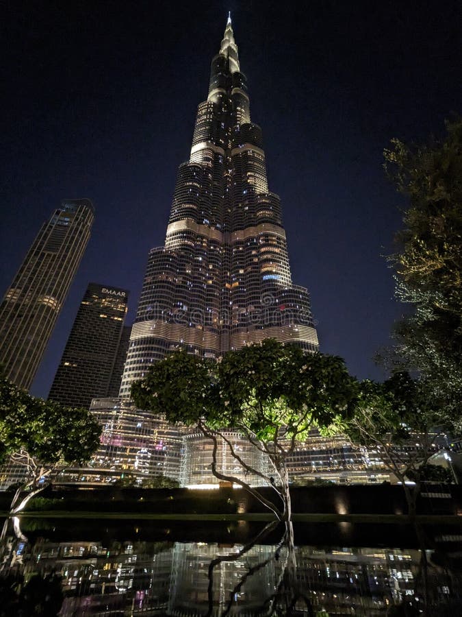Burj khalifa night view editorial stock image. Image of darkness ...