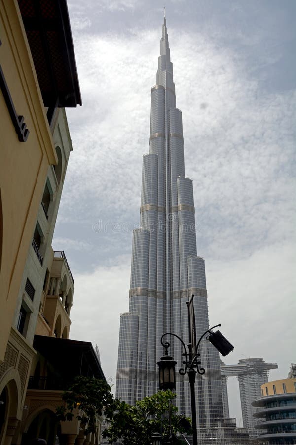Burj Khalifa, Dubai editorial photography. Image of architecture ...