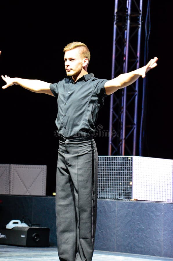 Burlesque editorial photography. Image of cabaret, love - 72336762