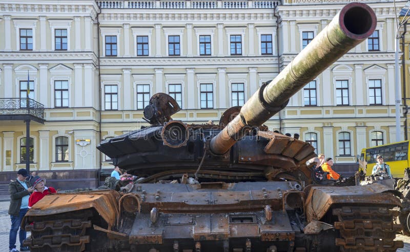 Burned and Exploded Tank ?-72B Destroyed As a Result Artillery Strike ...