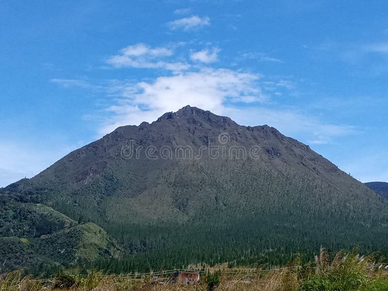 Burni Telong Volcano Mountain Stock Image - Image of mountain, volcano ...