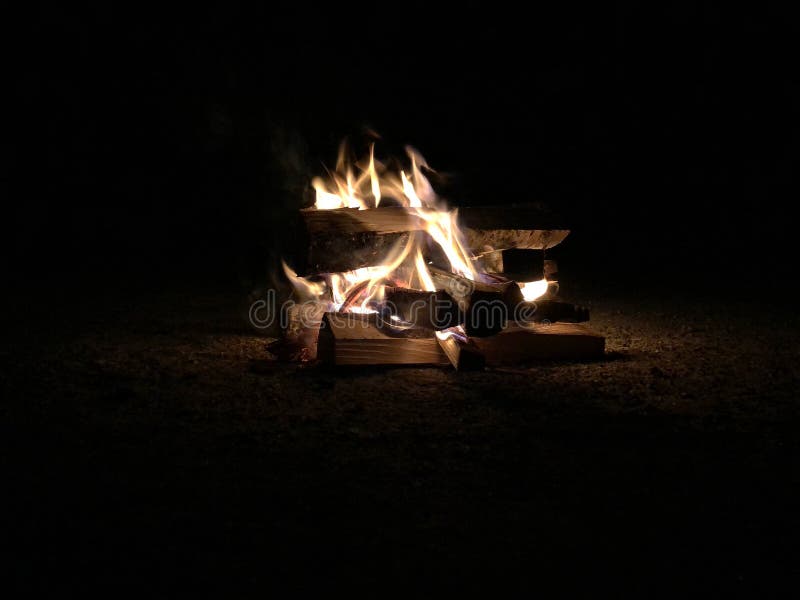 209 Crest Flame Burning Wood Stock Photos - Free & Royalty-Free Stock ...