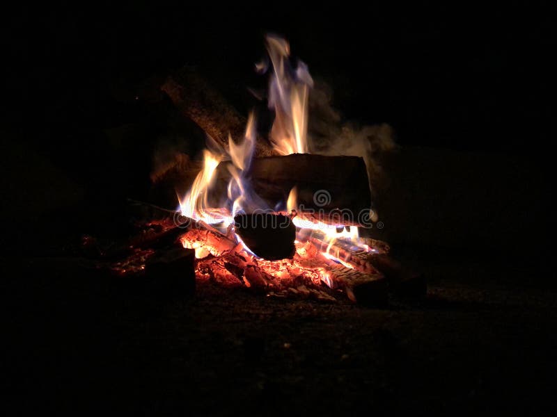 209 Crest Flame Burning Wood Stock Photos - Free & Royalty-Free Stock ...