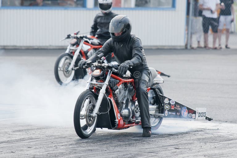 792 Motorcycle Burnout Stock Photos - Free & Royalty-Free Stock Photos ...