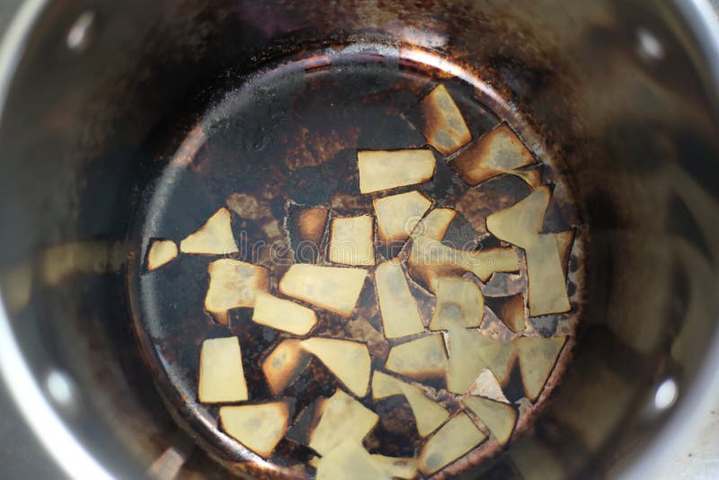 Burnt dish stock image. Image of chicken, foam, green - 152882955