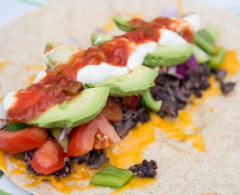 Burrito sain de haricot image stock. Image du crème, fromage - 33021083