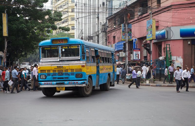 Bus in Calcutta, India Di Funzionamento Di Governo Fotografia ...
