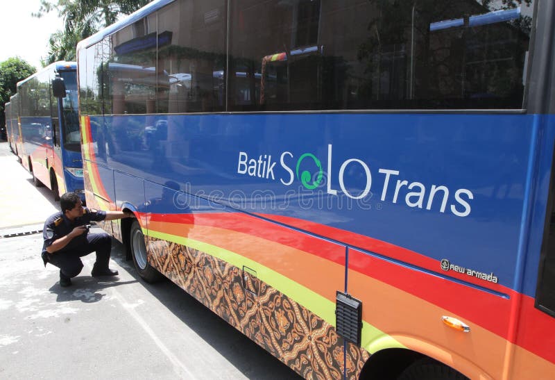 Checking the machine editorial photography. Image of solo - 32528672