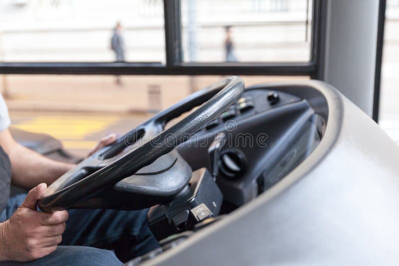 Bus or Coach Driver at Work 库存图片 - 图片 包括有 教练, 控制: 168326221