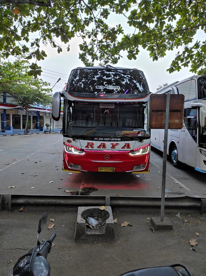 Bus Parking in the Terminal Bus Editorial Image - Image of traffic ...