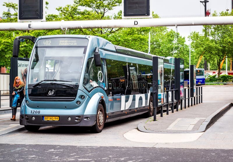 Bus Snelle Doorgang (Phileas) in De Centrale Post Van Eindhoven ...