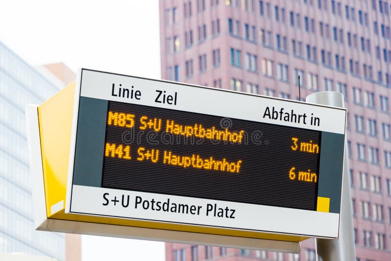 Bus Stop Electronic Indicator in Berlin. Writings Read: Line, De Stock ...
