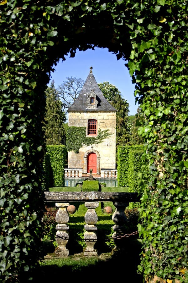 Bush Archway with View Onto Ca Stock Photo - Image of bush, castle: 2581294