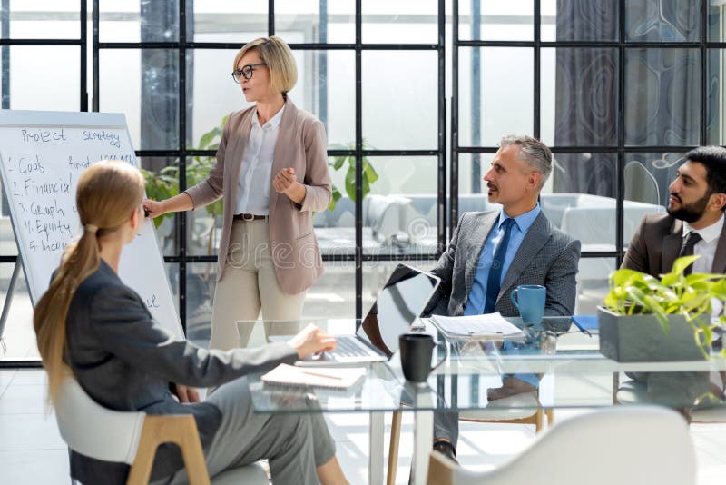 Business Conference Presentation with Team Training Flipchart Office ...