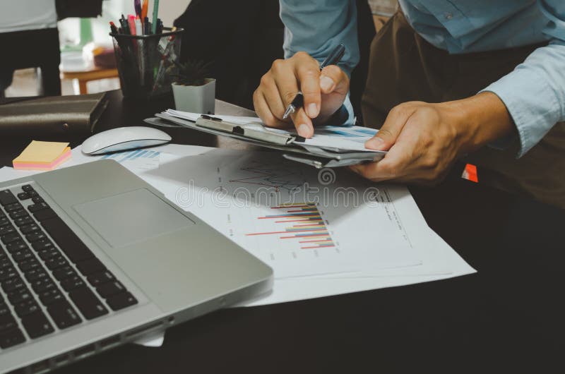 Business Documents Graphs and Charts Marketing and Sales Reports ...