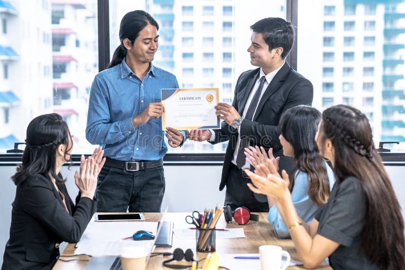 Business Executives Congratulate Employees on Their Excellent Work ...