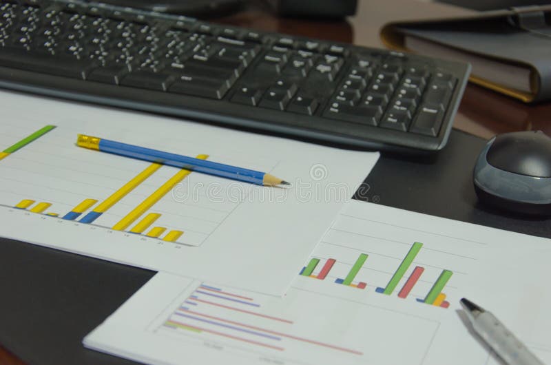Business Graph and Keyboard Stock Photo - Image of accounting, global ...