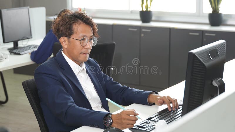 Business Man Using Desktop PC Computer she is Typing Keyboard Stock ...