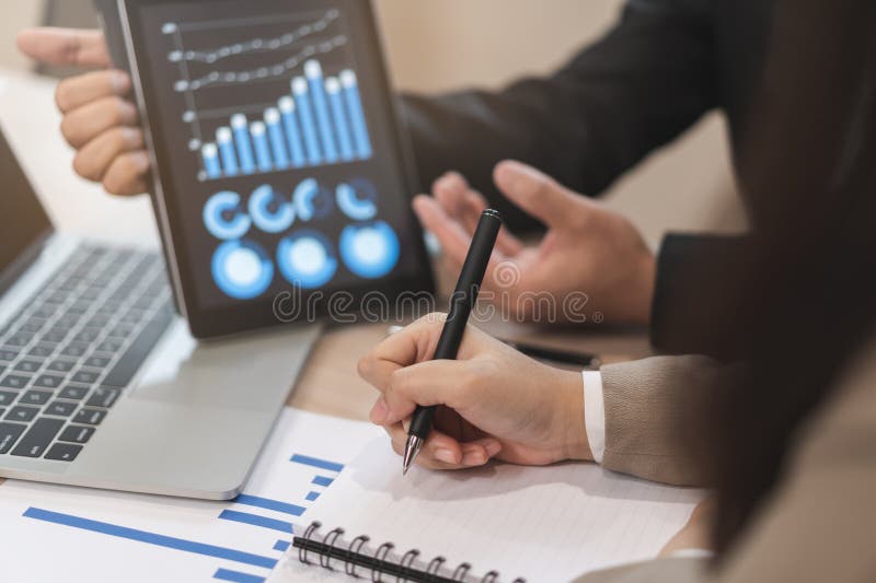 Business Meeting, Asian Group Man, Woman Brainstorm Analyzing Graph ...