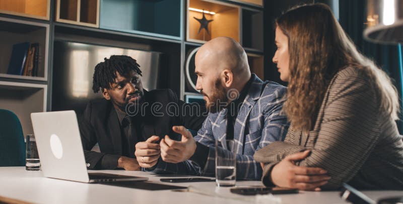 Business Meeting. Discussion of the Start-up of the Project Stock Image ...