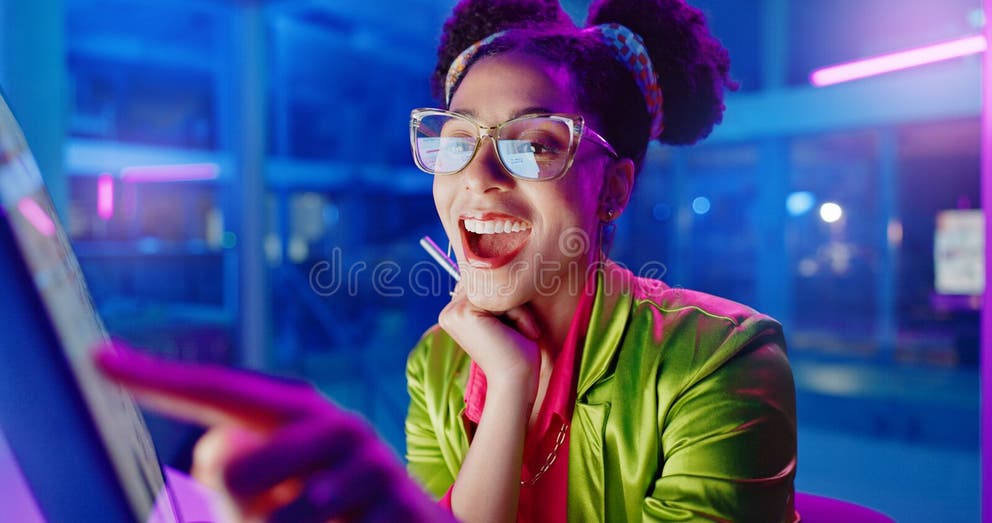 116,008 Business Woman Computer Typing Stock Photos - Free & Royalty ... 116,008 Business Woman Computer Typing Stock Photos - Free & Royalty ...