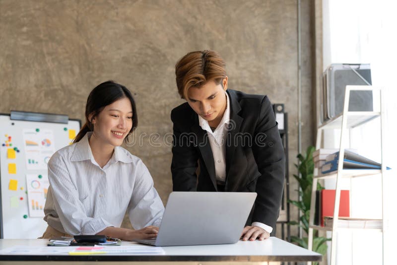 Business People Discuss with New Startup Project Idea Presentation ...