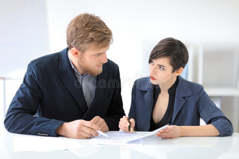 Business People Signing a Contract Stock Image - Image of communication ...