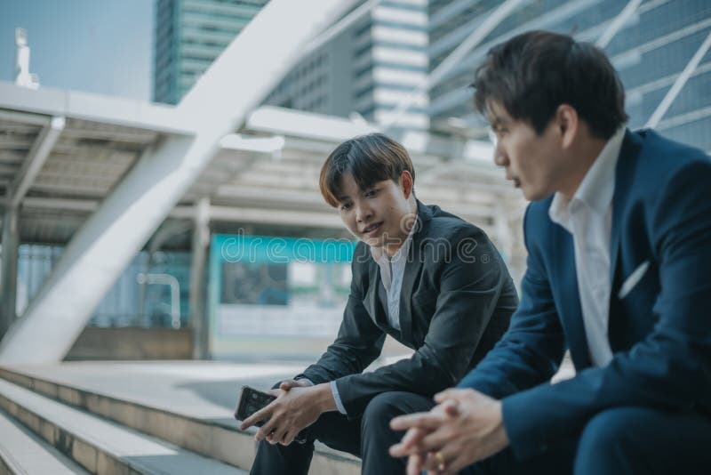 Business People Sitting and Thinking Plan for Work, Business Concept ...